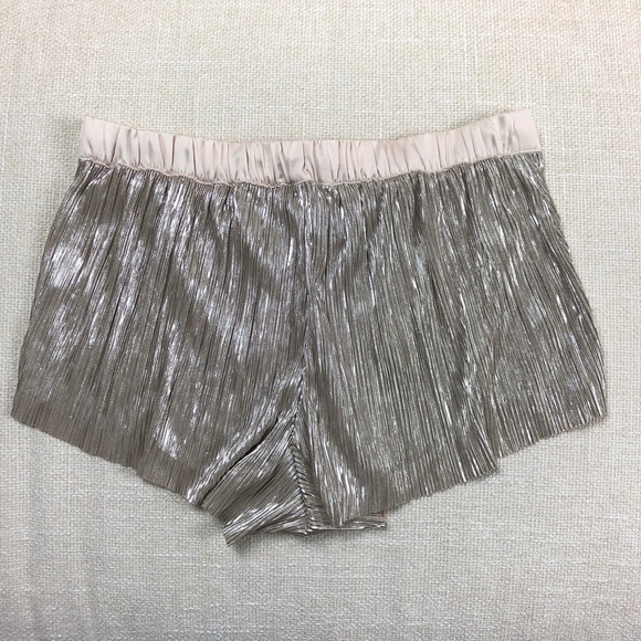 Victoria's Secret | Intimates & Sleepwear | Nwt Vs Shine Pleat Short In ...